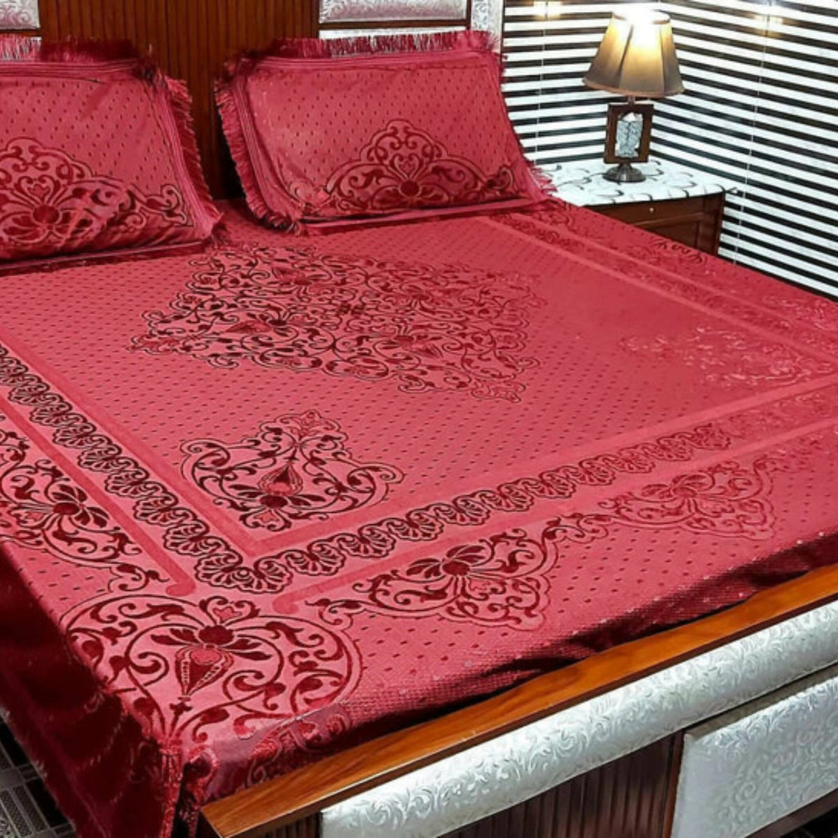 4 Corner Lace Plushi 3PC Bed Sheet Set | Luxury Bedding Ensemble – Action WebStore